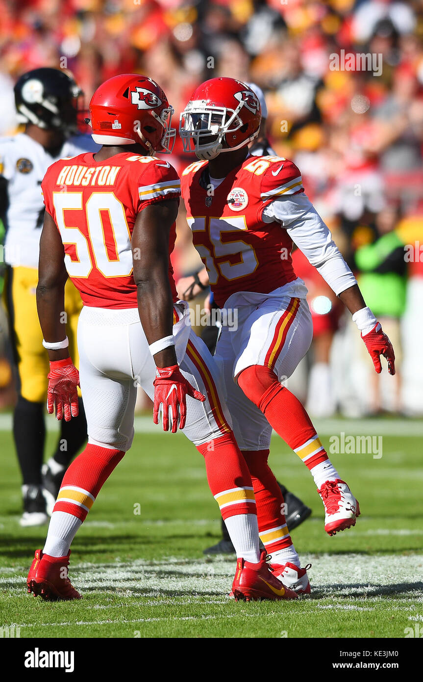 Kansas City, Missouri, USA. 15th Oct, 2017. Kansas City Chiefs outside ...