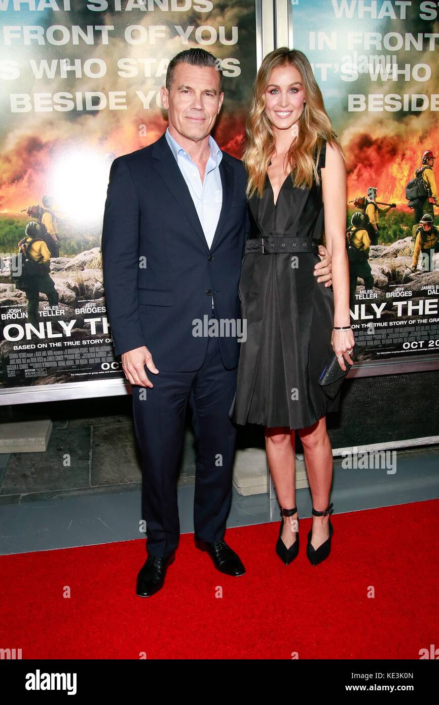 New York, NY, USA. 17th Oct, 2017. Josh Brolin, Kathryn Boyd at ...