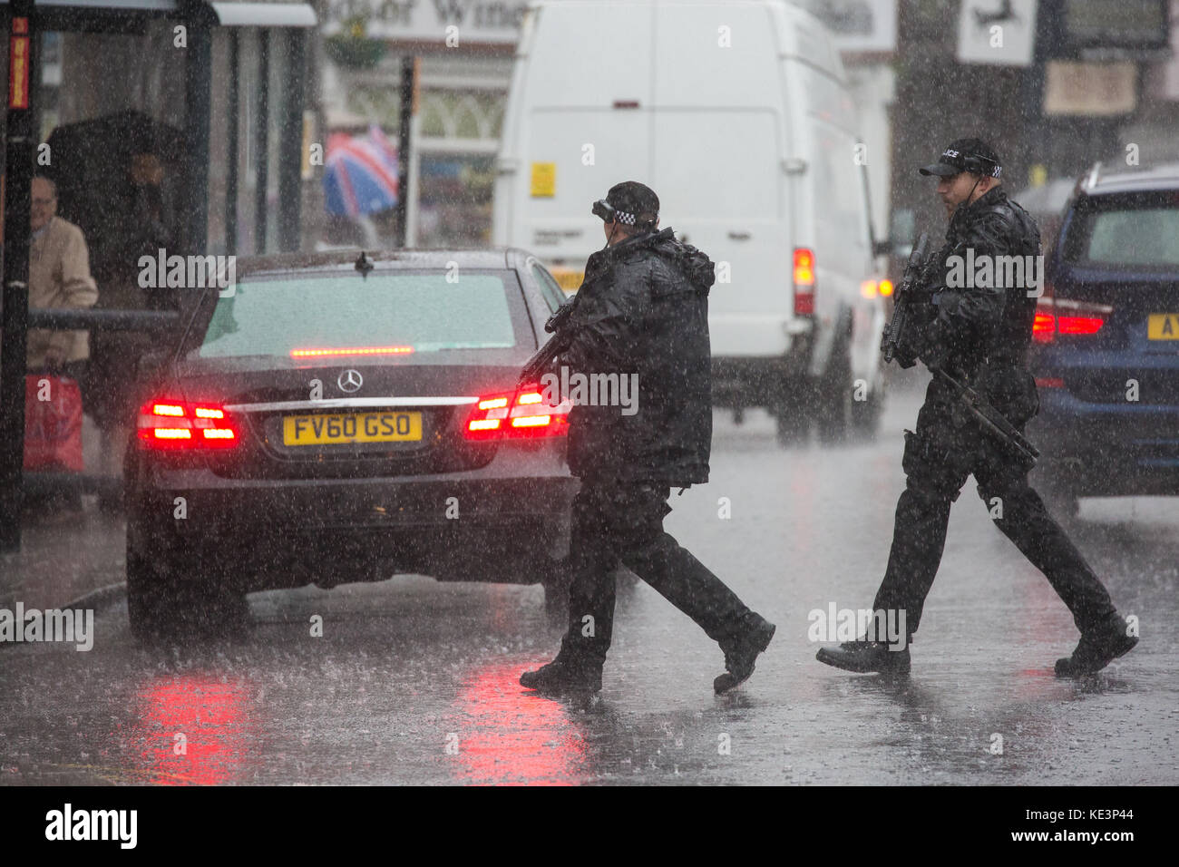 Armed Police Officers Stock Photos & Armed Police Officers Stock Images ...