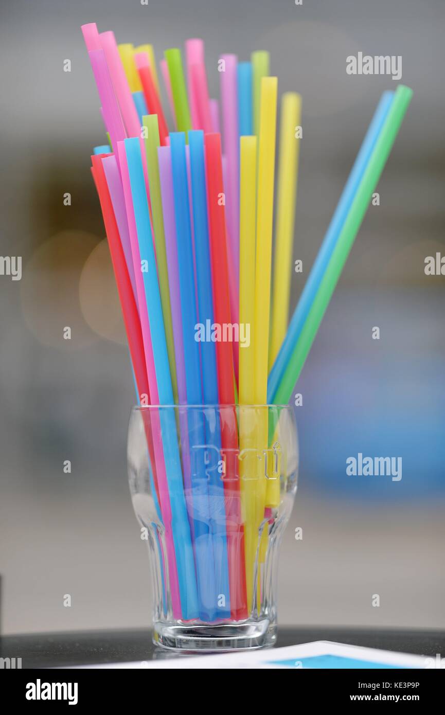 Fuzzy glas hi-res stock photography and images - Alamy