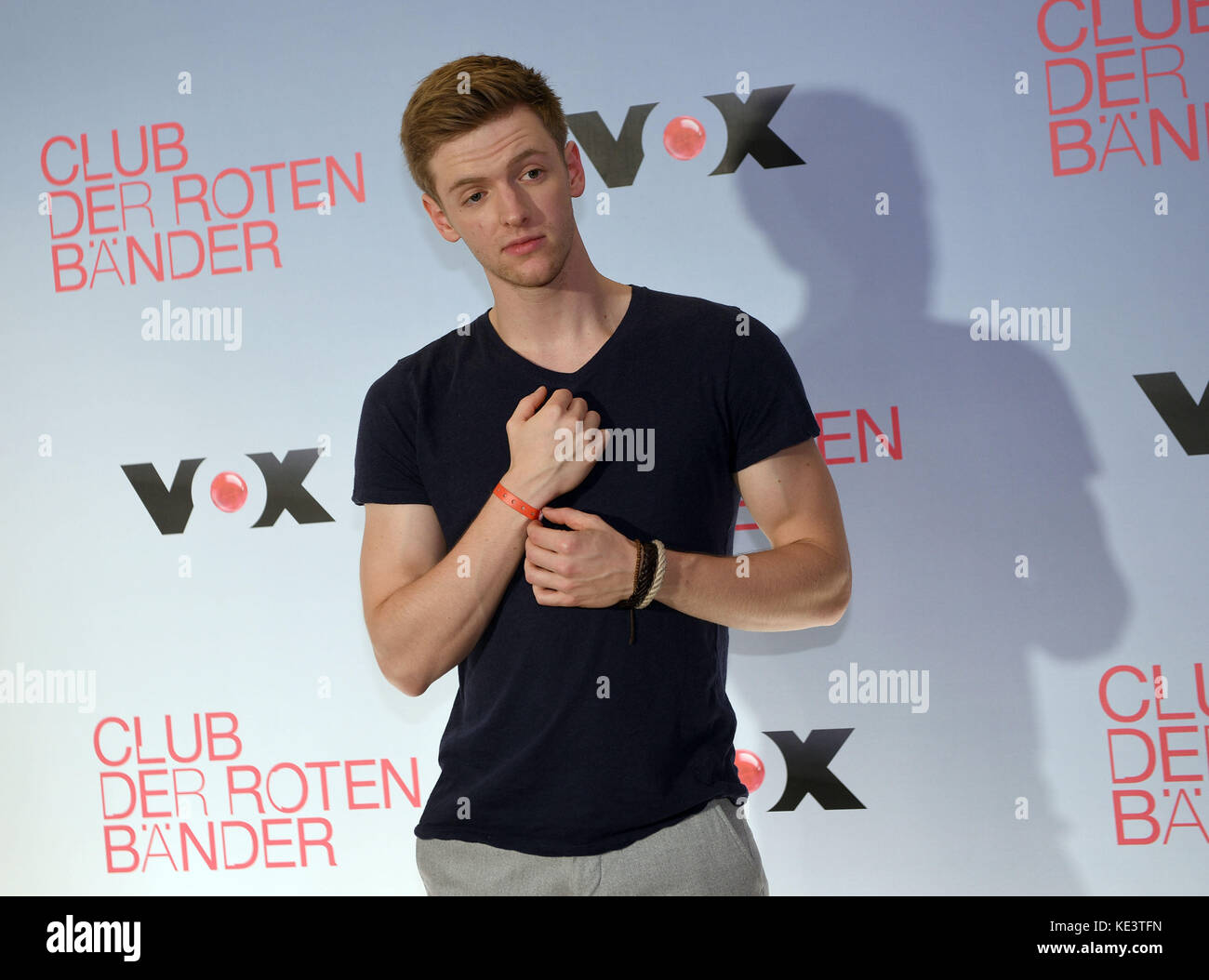 Cologne, Germany. 18th Oct, 2017. Actor Damian Hardung poses for a ...