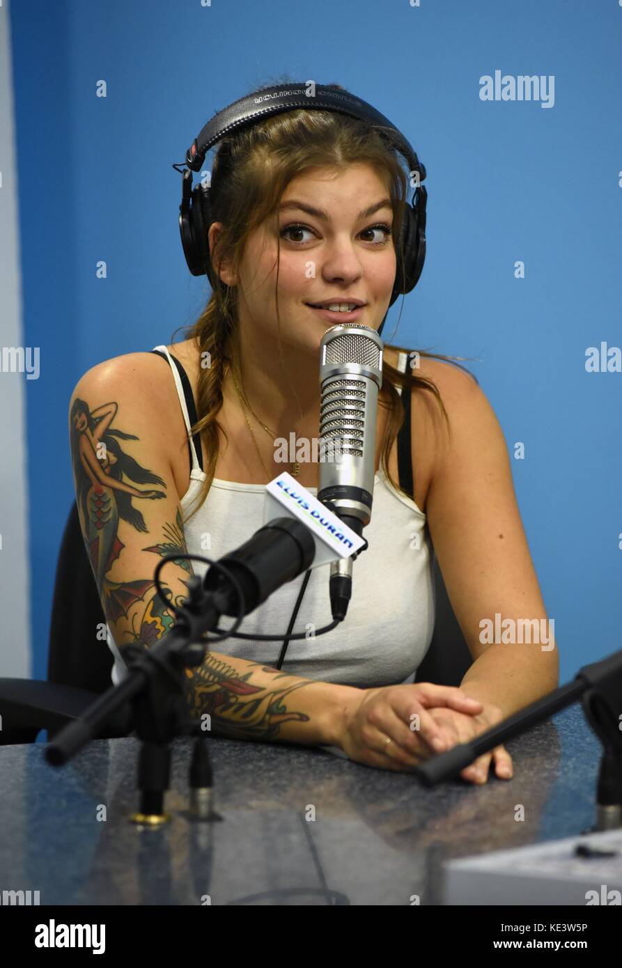 Donna missal hi-res stock photography and images - Alamy