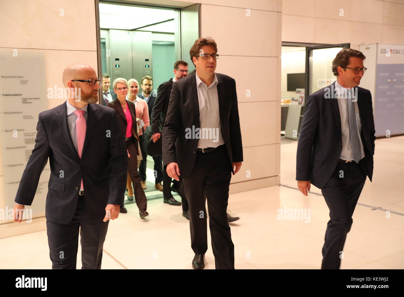 Berlin, Germany. 18th Oct, 2017. CDU general secretary Peter Tauber (L ...
