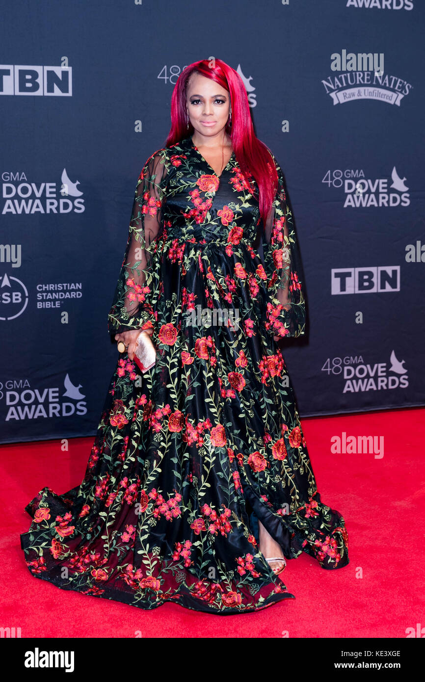 Nashville, Tennessee, USA. 17th Oct, 2017. Kim Fields on the red carpet ...