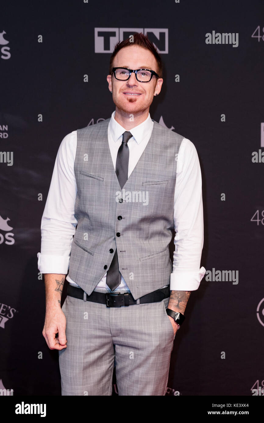 Nashville, Tennessee, USA. 17th Oct, 2017. Ryan Stevenson on the red ...