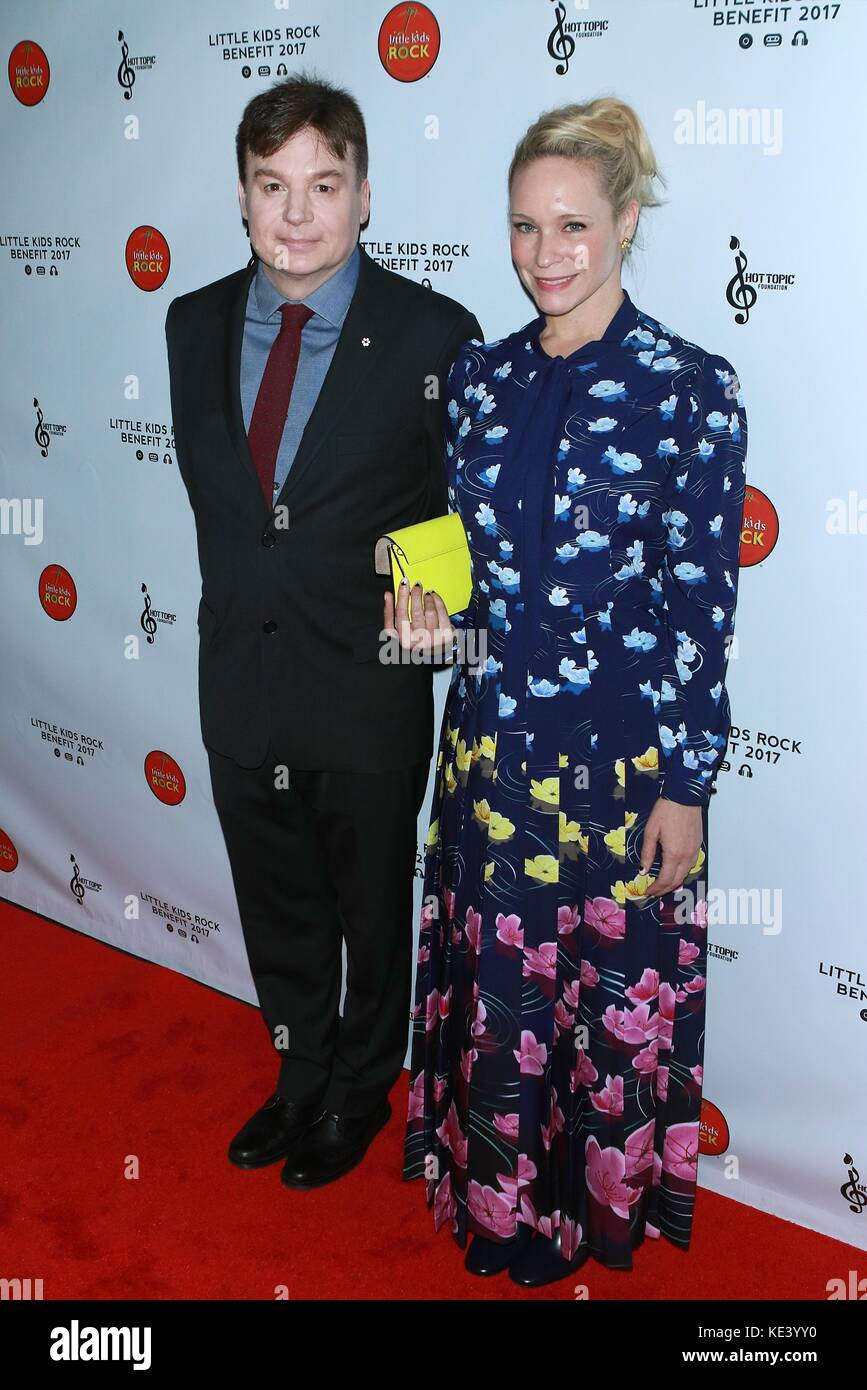 New York, NY, USA. 18th Oct, 2017. Mike Meyers and Kelly Tisdale at ...
