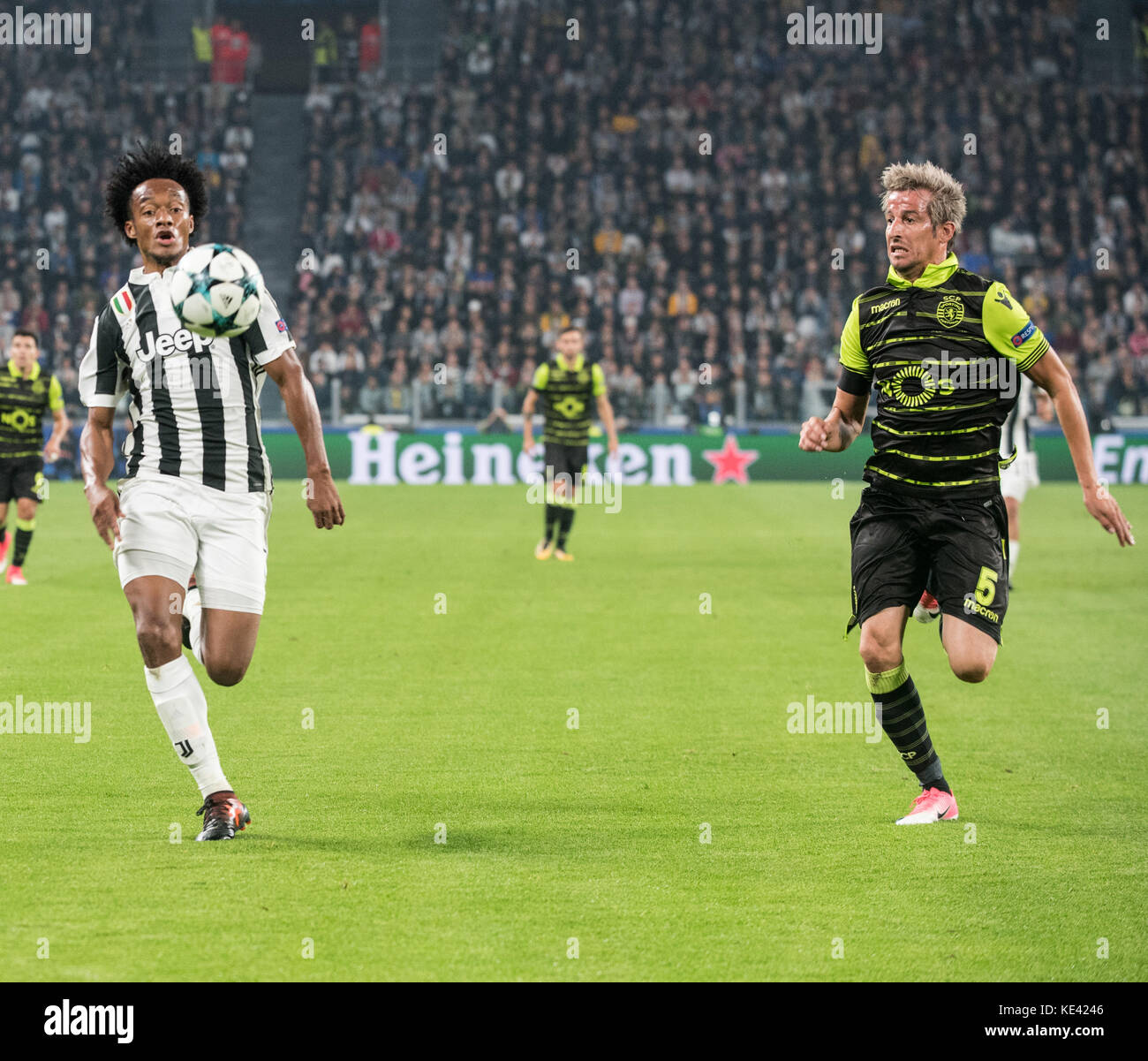 Juan cuadrado de juventus fc hi-res stock photography and images - Alamy