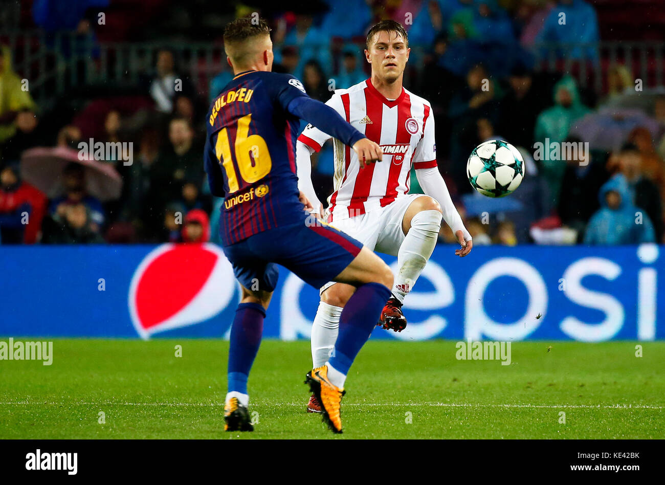 Barcelona, Spain. 18th Oct, 2017. Gerard Deulofeu and Alberto Botia ...