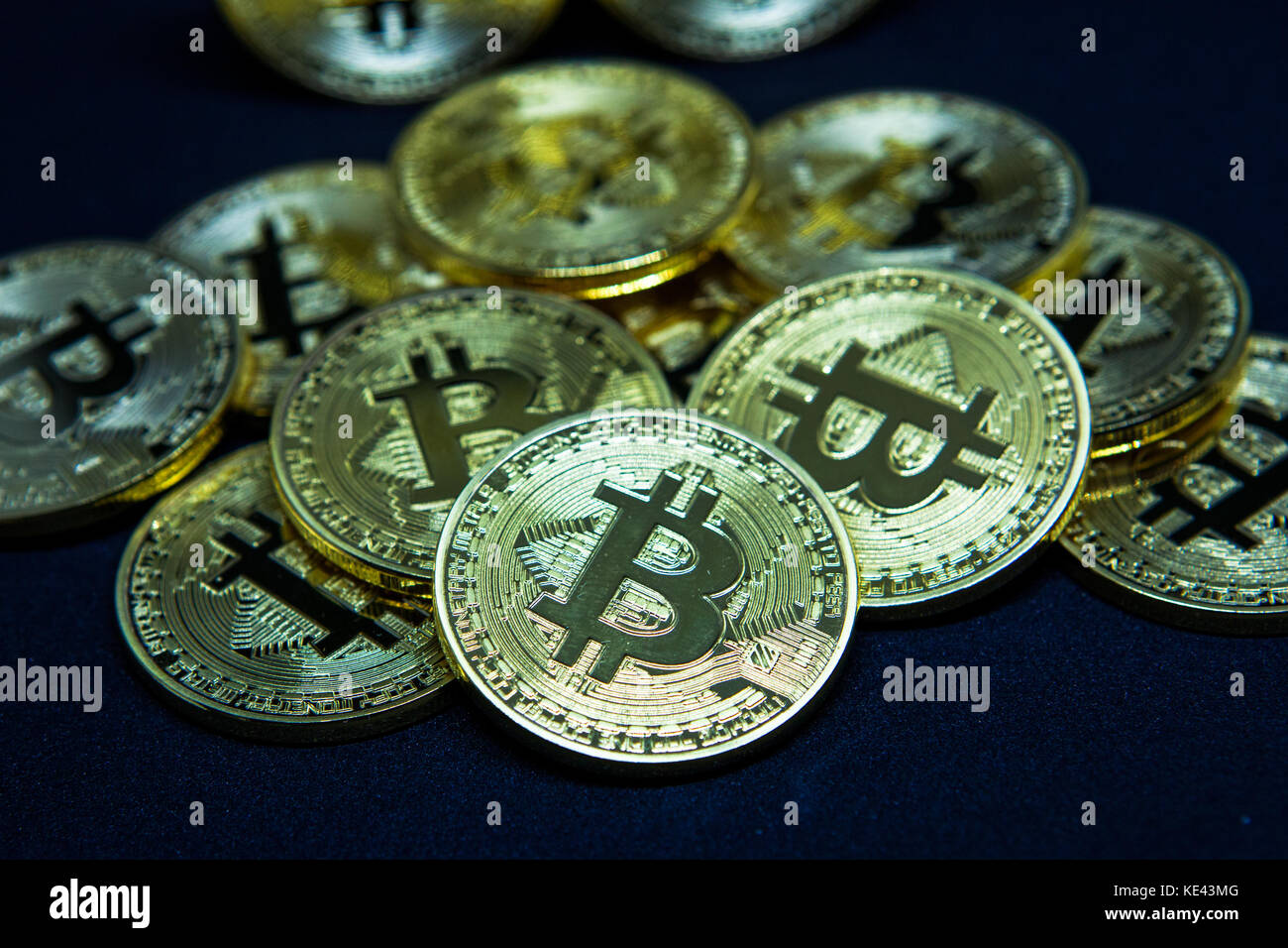 Tech bubble crash hi-res stock photography and images - Alamy