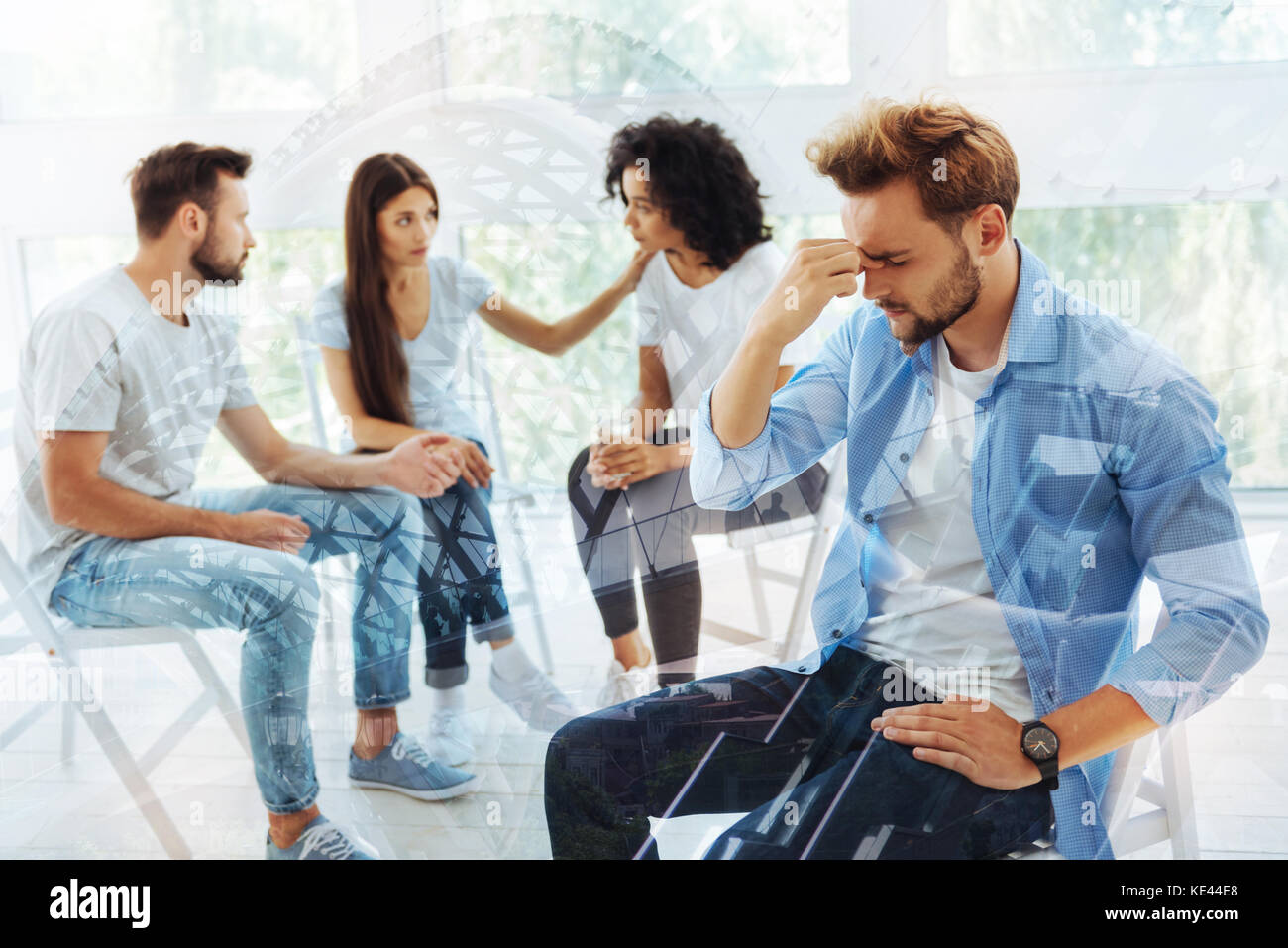 Sad friends having discussion with psychologist Stock Photo - Alamy