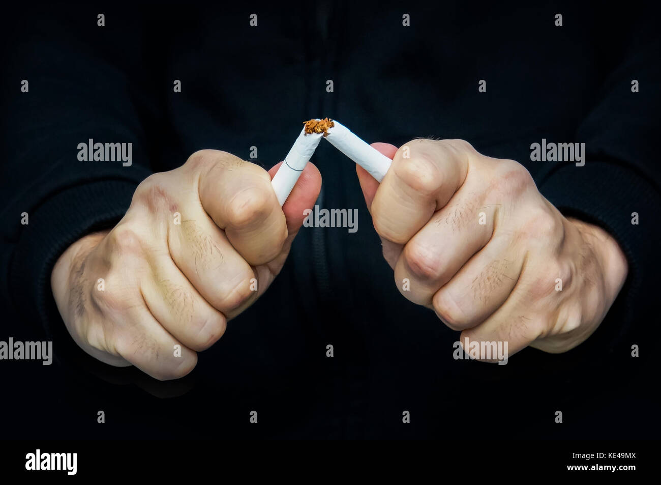 Smoking breake hi-res stock photography and images - Alamy