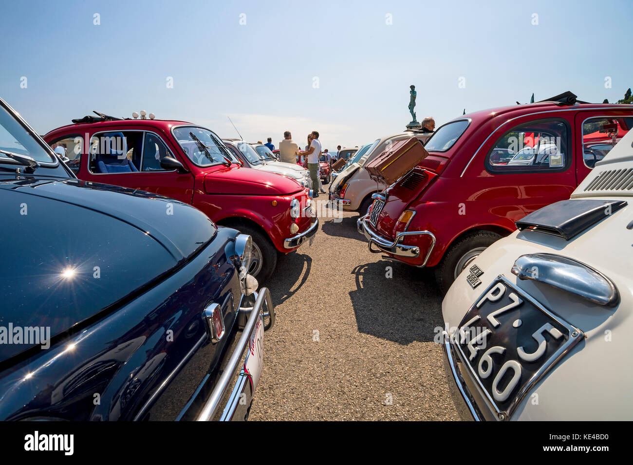 europe,italy,tuscany,italy,fiat 500,old car,vintage car,abarth,colors ...