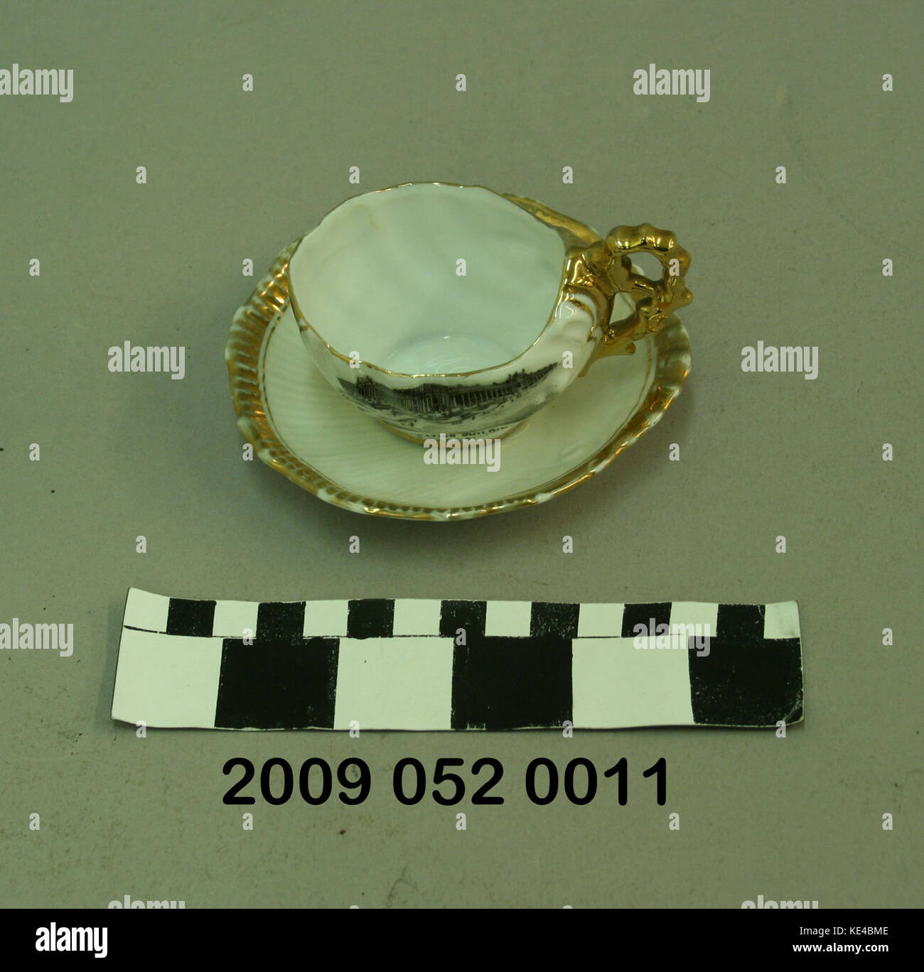 Book shaped building hi-res stock photography and images - Alamy