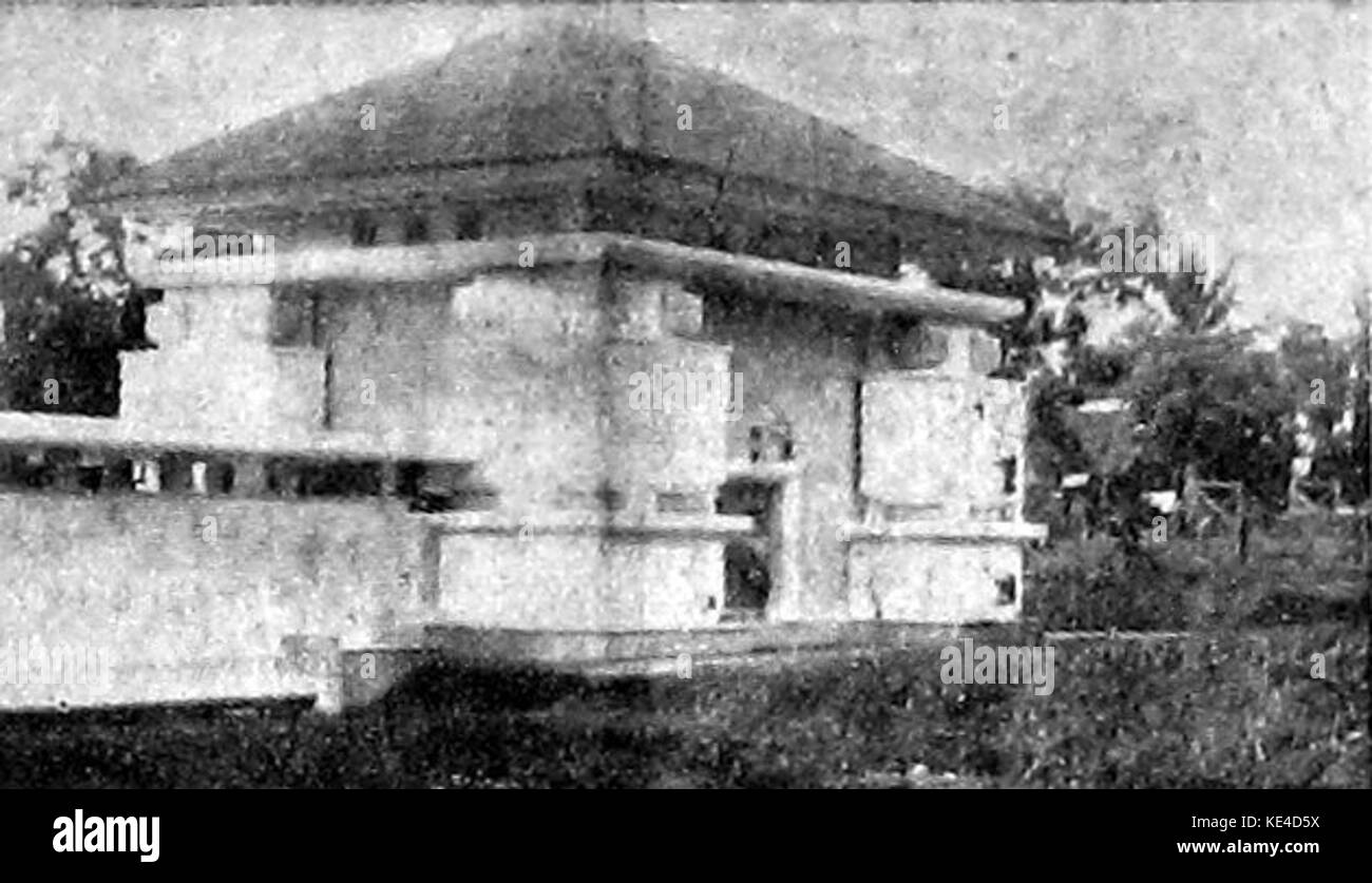 This page from the Suara Merdeka newspaper, dated November 9, 1954 ...