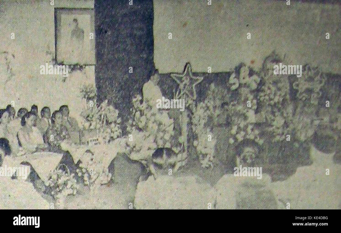 Pekan Raya Surabaya Suara Rakyat 9 Dec 1952 p1 Stock Photo - Alamy