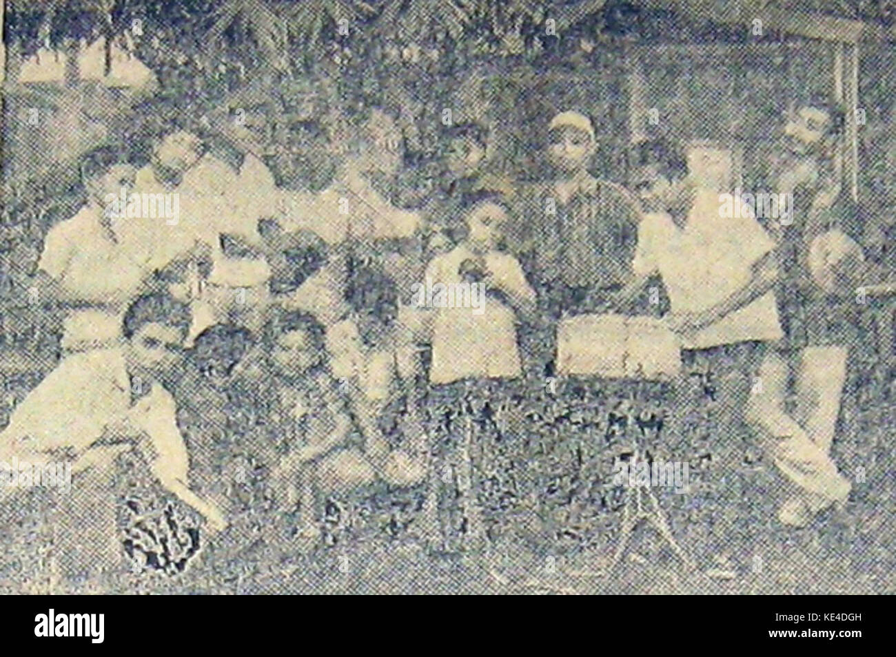 8 apr hi-res stock photography and images - Alamy