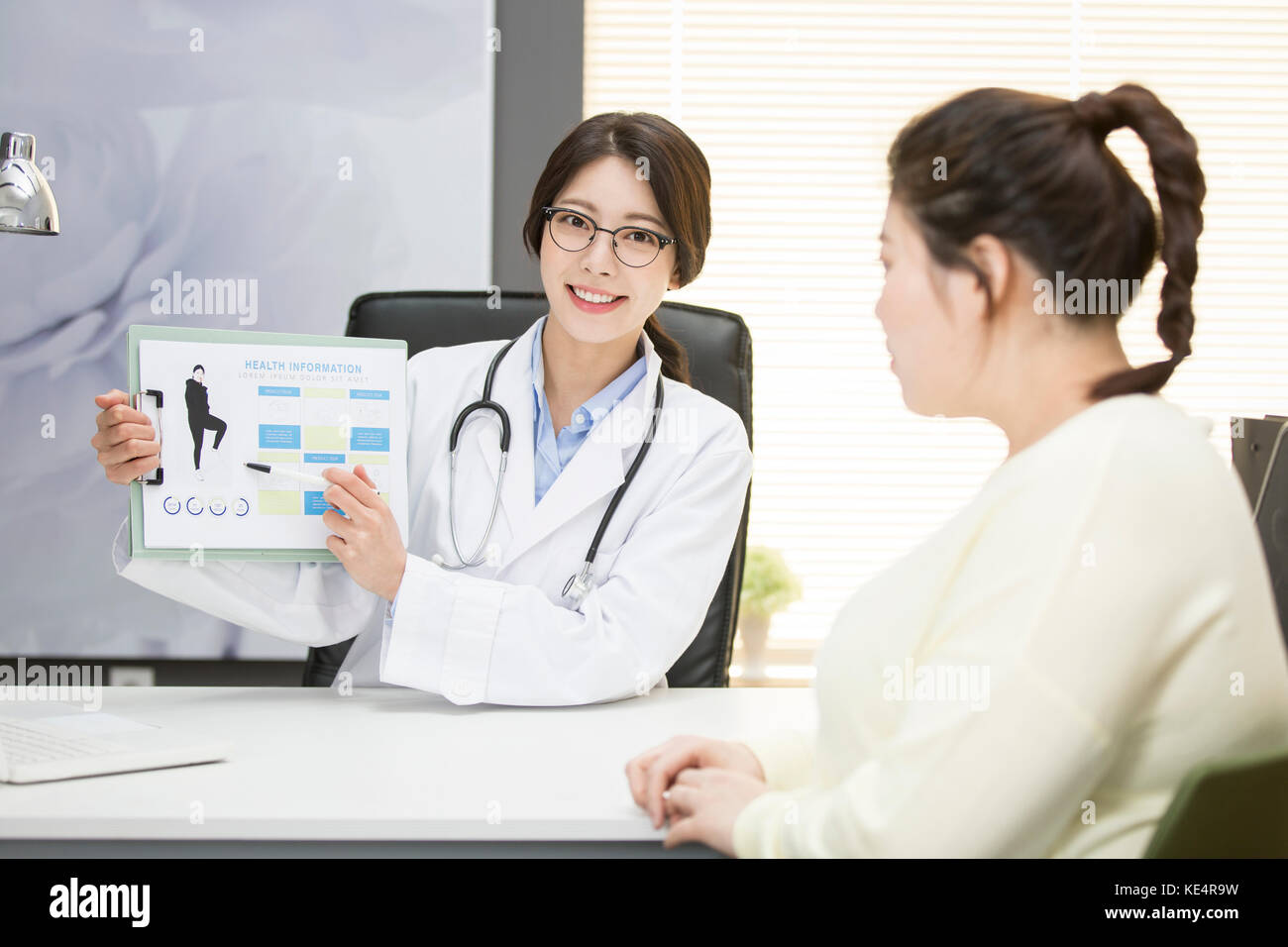 Obesity women doctor office hi-res stock photography and images - Alamy