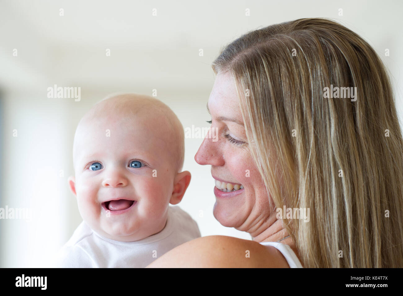 Happy healthy baby hi-res stock photography and images - Alamy
