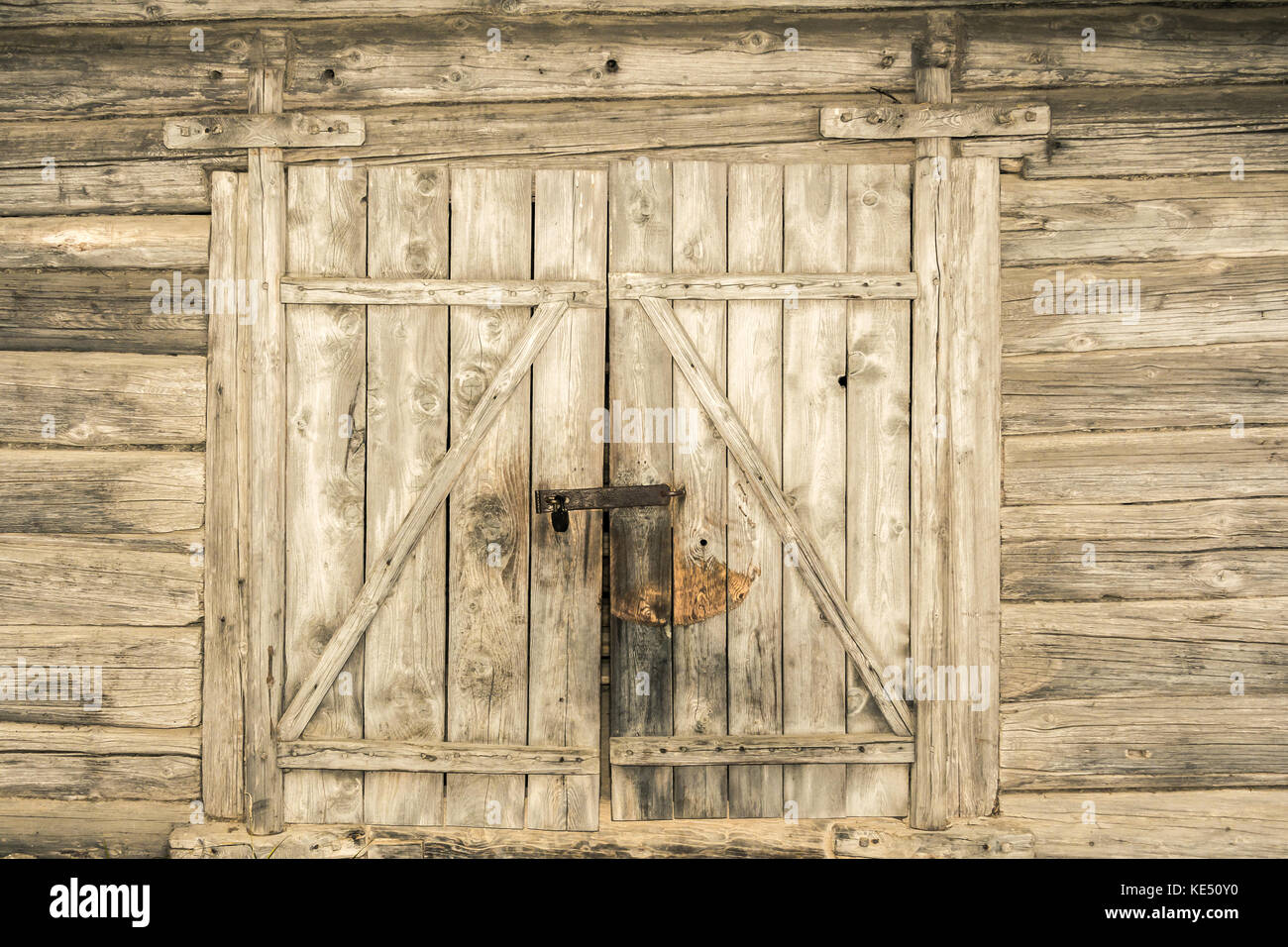 Wooden security gates hi-res stock photography and images - Alamy