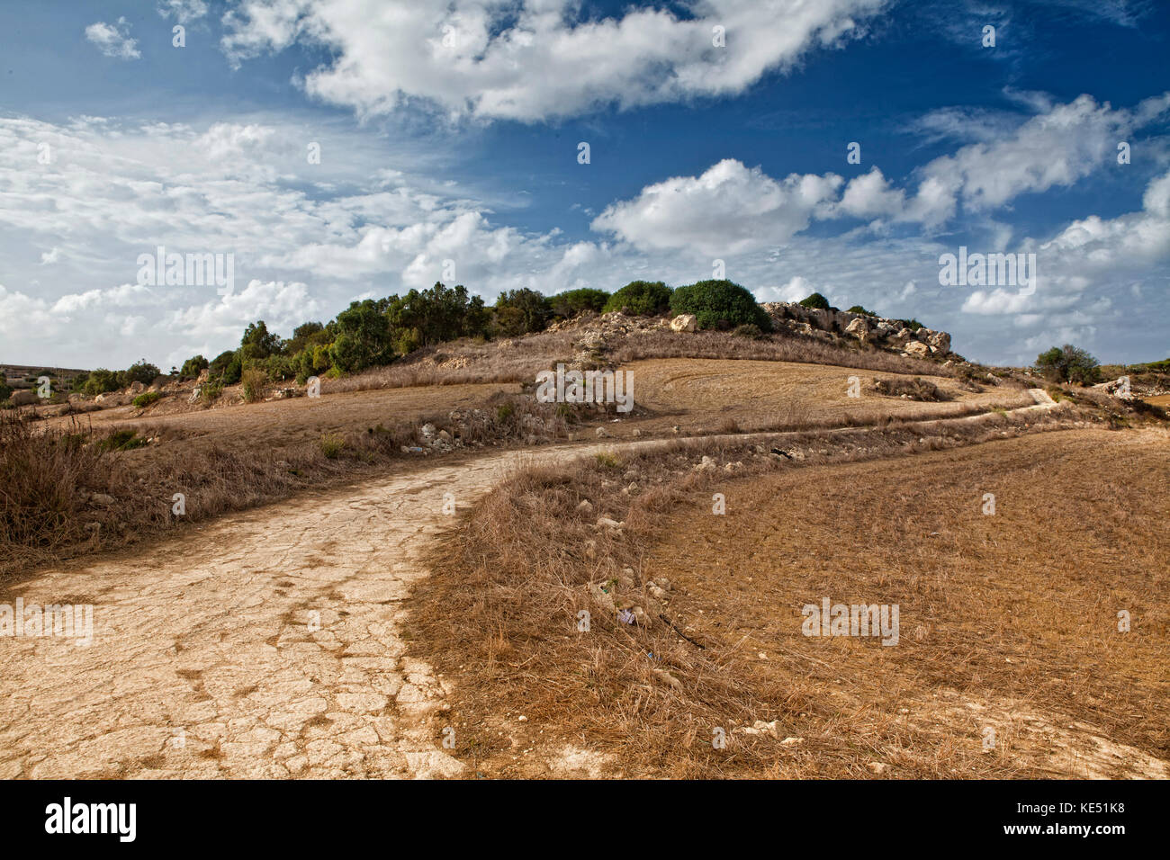 Beautiful skies over countryside view in Malta during late autumn Stock ...
