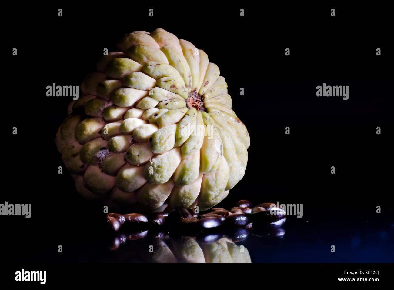 Atis fruit hi-res stock photography and images - Alamy