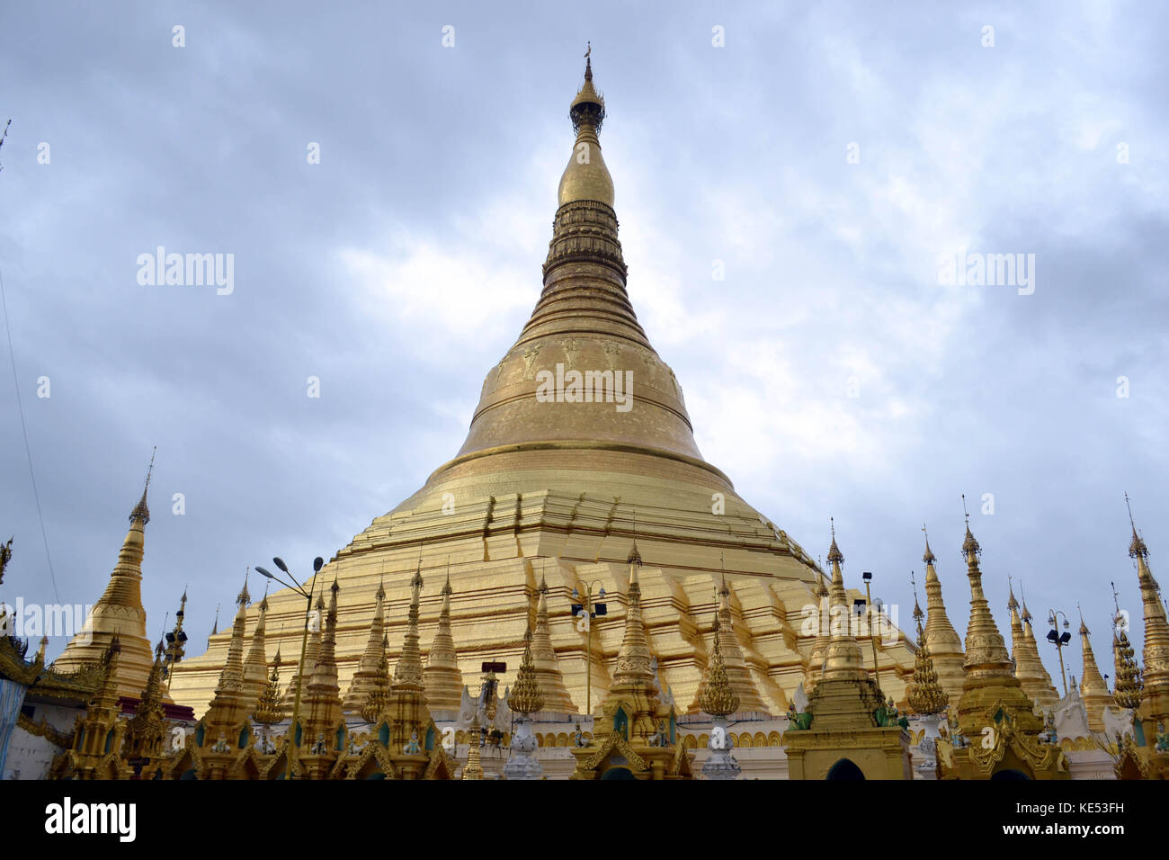 The national religious symbol of Burmese people. It's the shwedagon ...