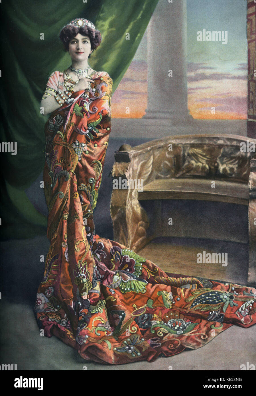 Messaline hi-res stock photography and images - Alamy