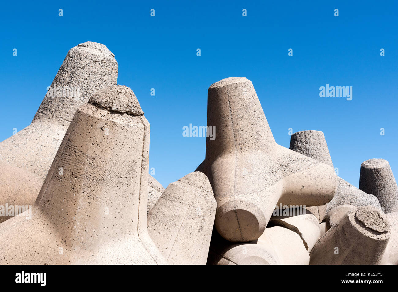 Man made sea wall barrier hi-res stock photography and images - Alamy