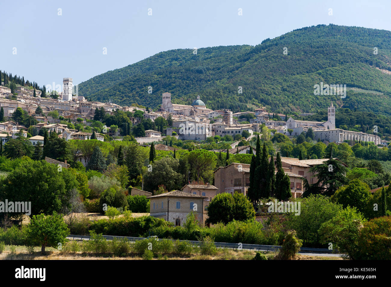 City of Assisi with Cattedrale di San Rufino (Assisi Cathedral of Saint ...