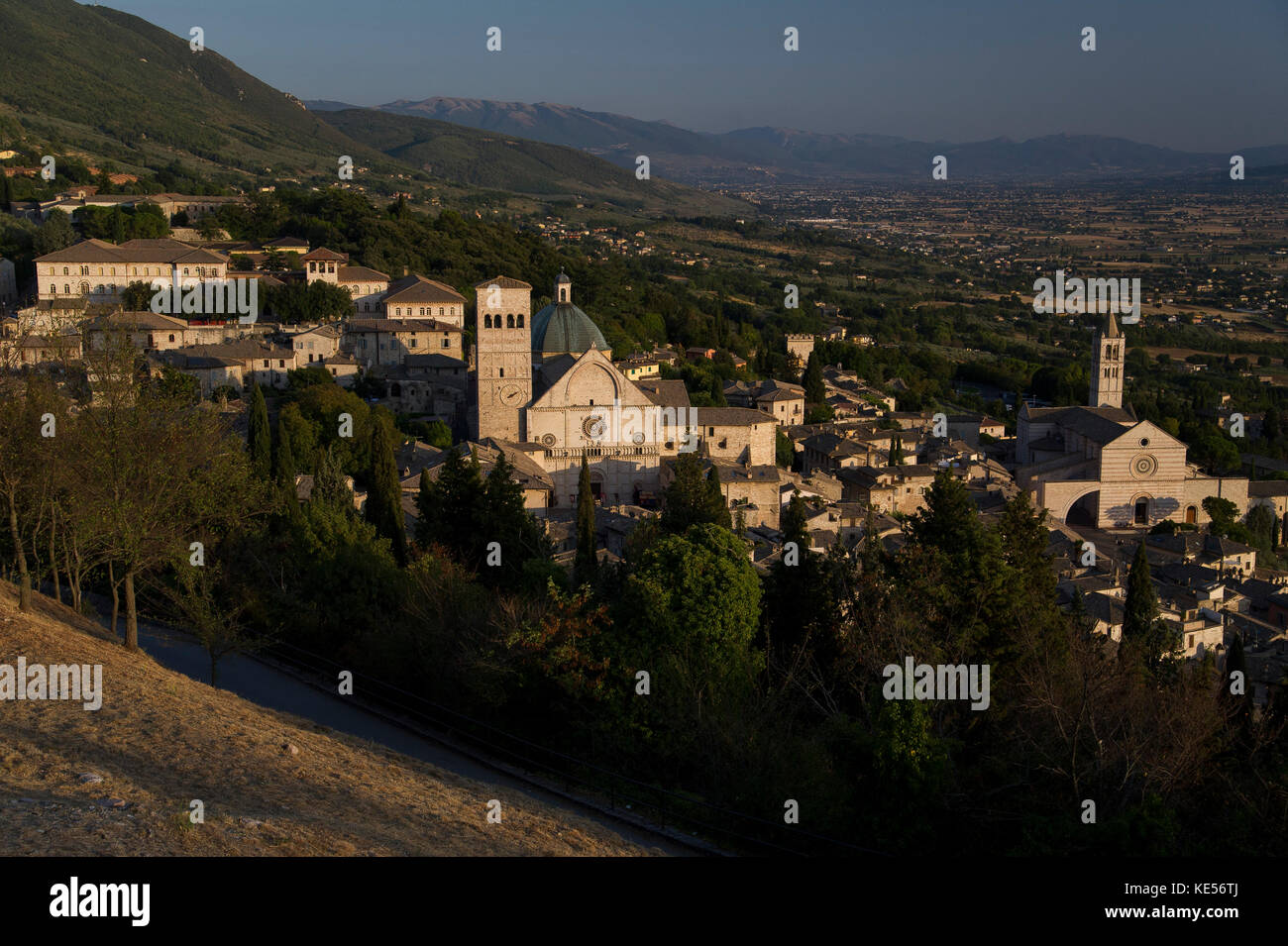 City of Assisi with Cattedrale di San Rufino (Assisi Cathedral of Saint ...