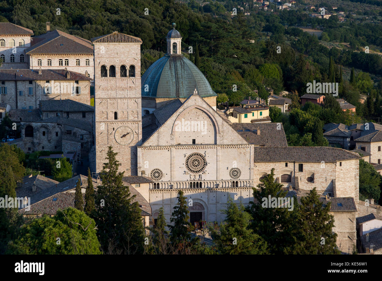 Romanesque Cattedrale di San Rufino (Assisi Cathedral of Saint Rufinus ...