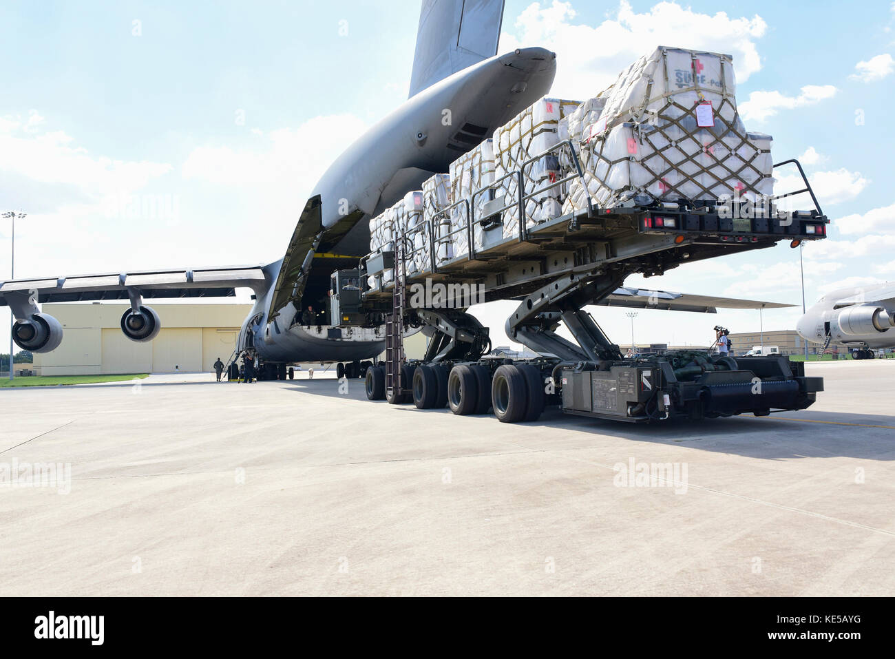 Cargo pallet military hi-res stock photography and images - Alamy