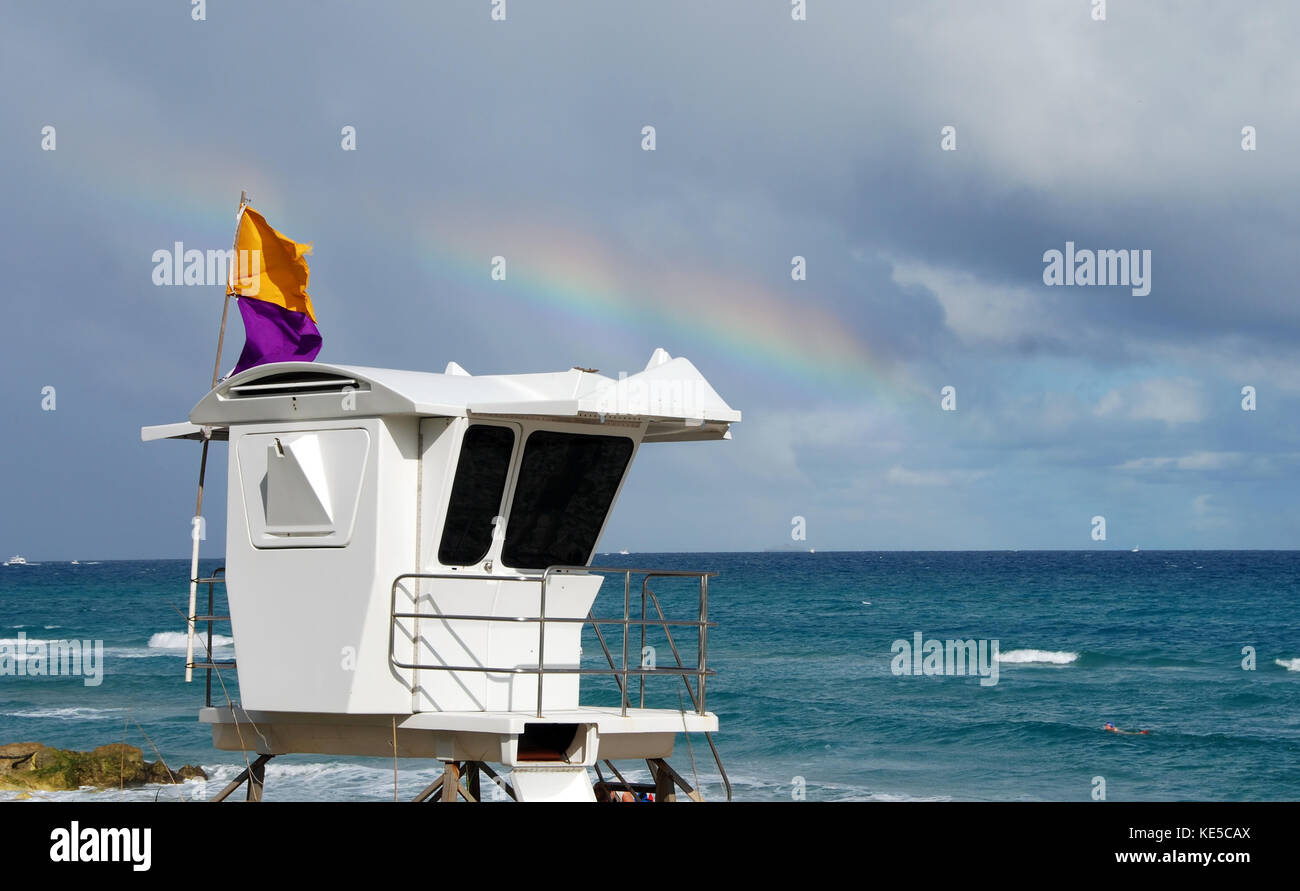 Rainbow lifeguard tower hi-res stock photography and images - Alamy