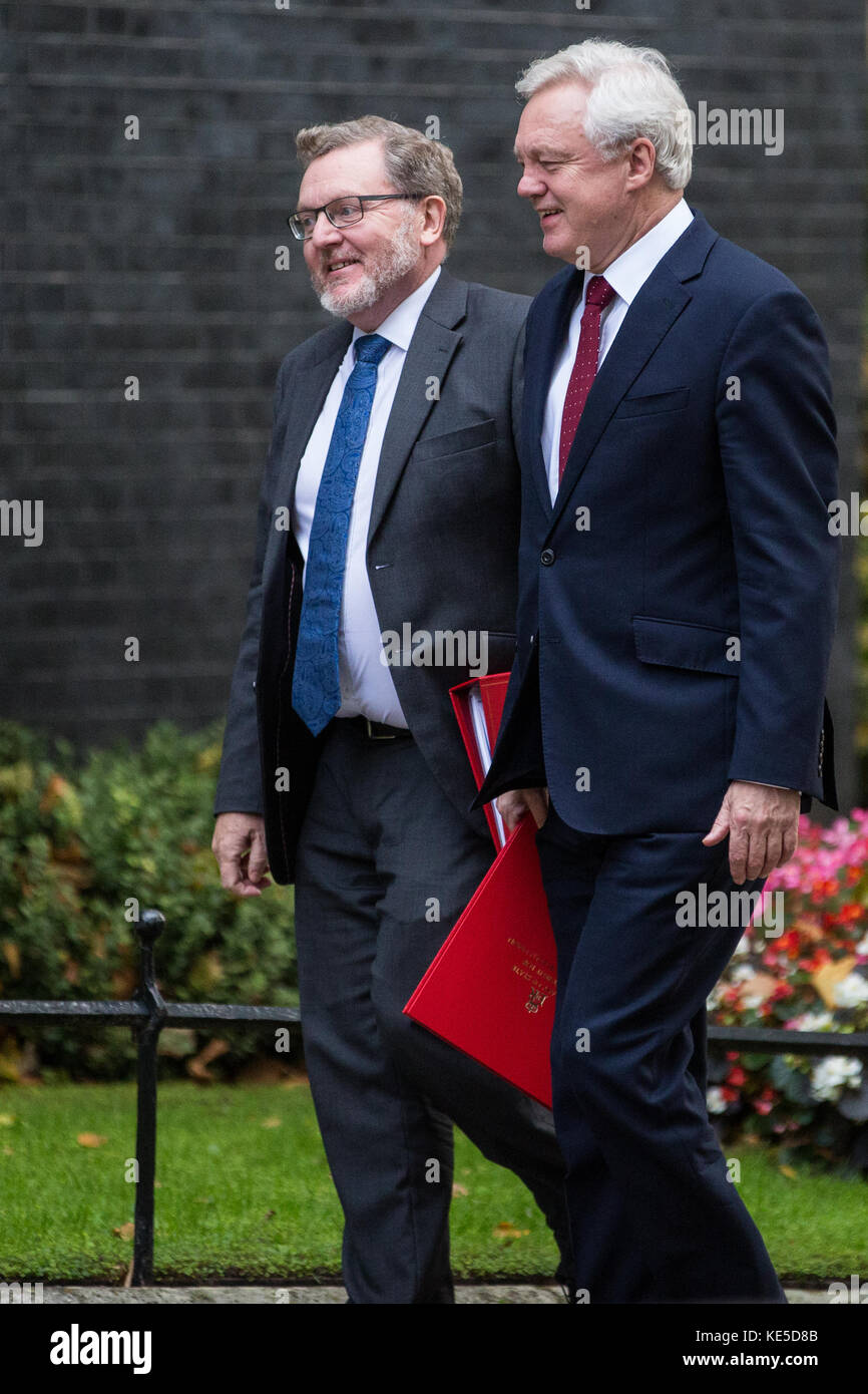 Brexit secretary david davis arrives hi-res stock photography and ...