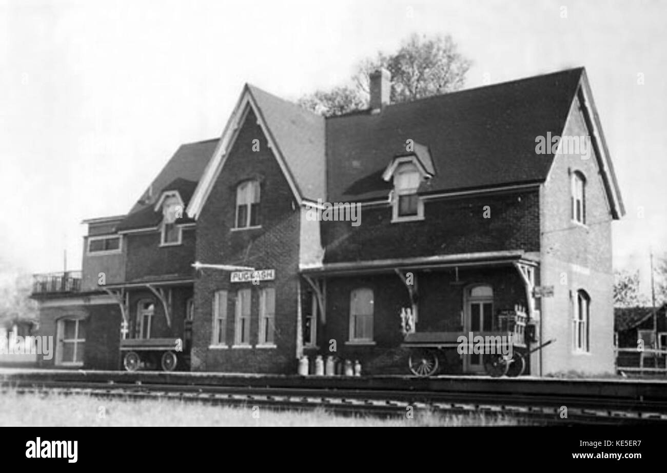 Pugwash Railway Station Stock Photo - Alamy