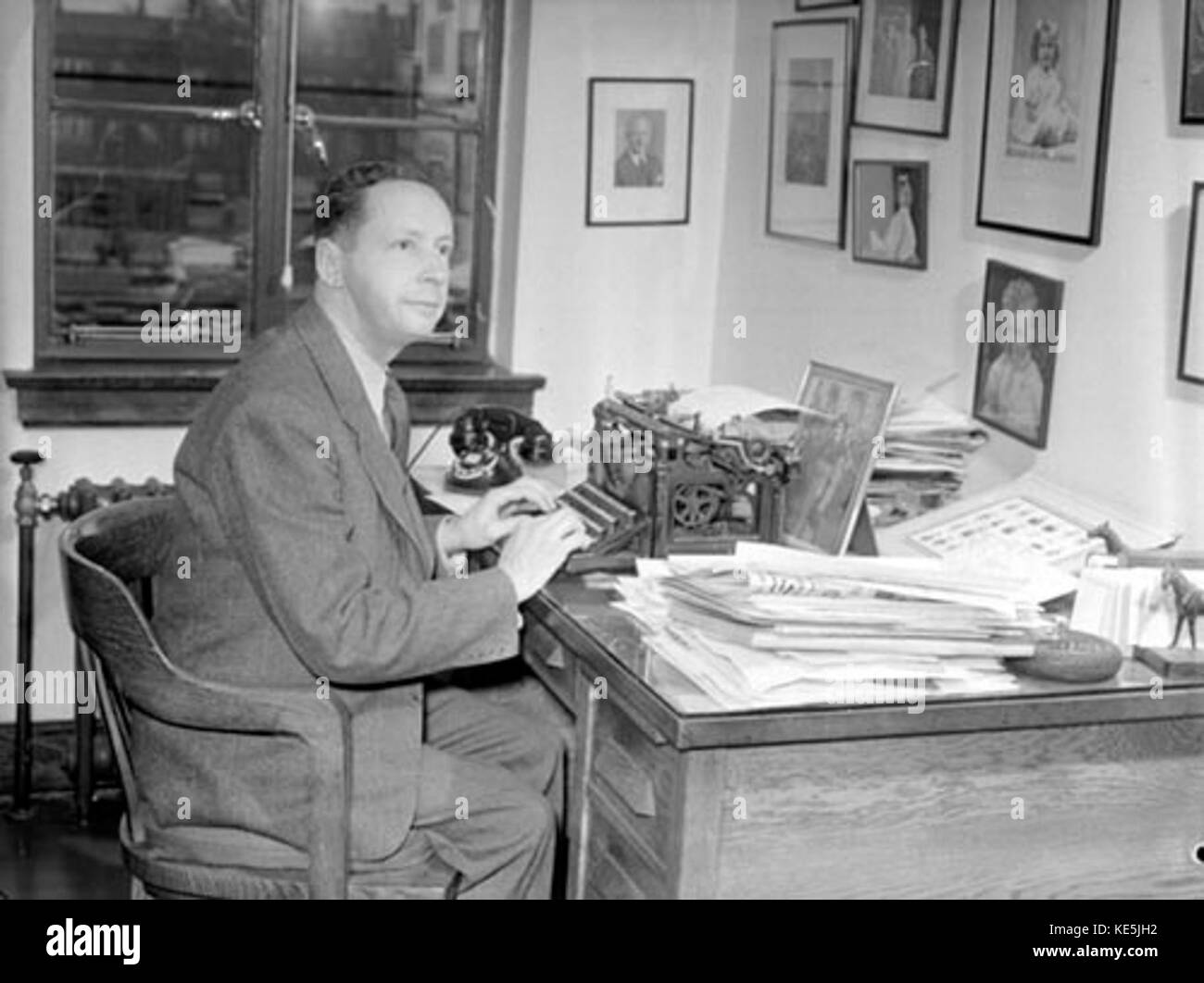 Foster hewitt hi-res stock photography and images - Alamy