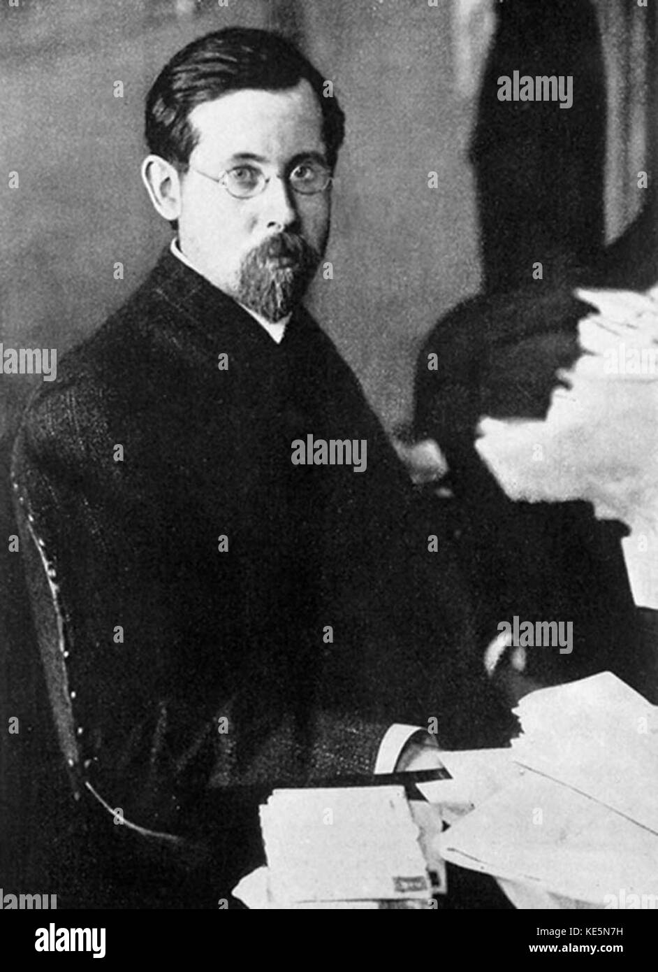 Thaddeus Cahill was an inventor best known for developing the ...