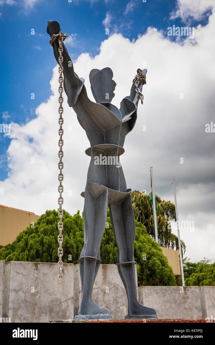 Man breaking chains hi-res stock photography and images - Alamy