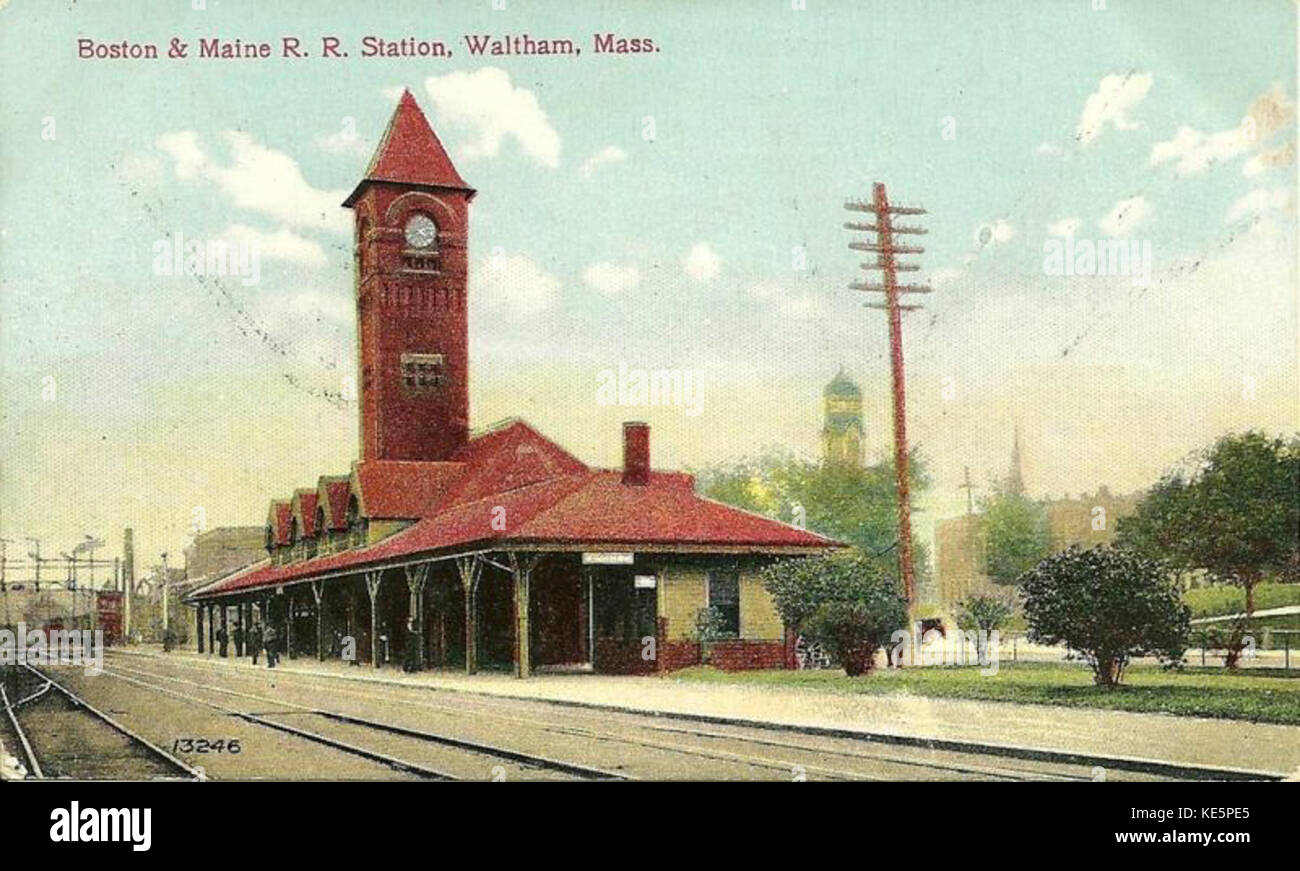 Waltham station early postcard Stock Photo - Alamy