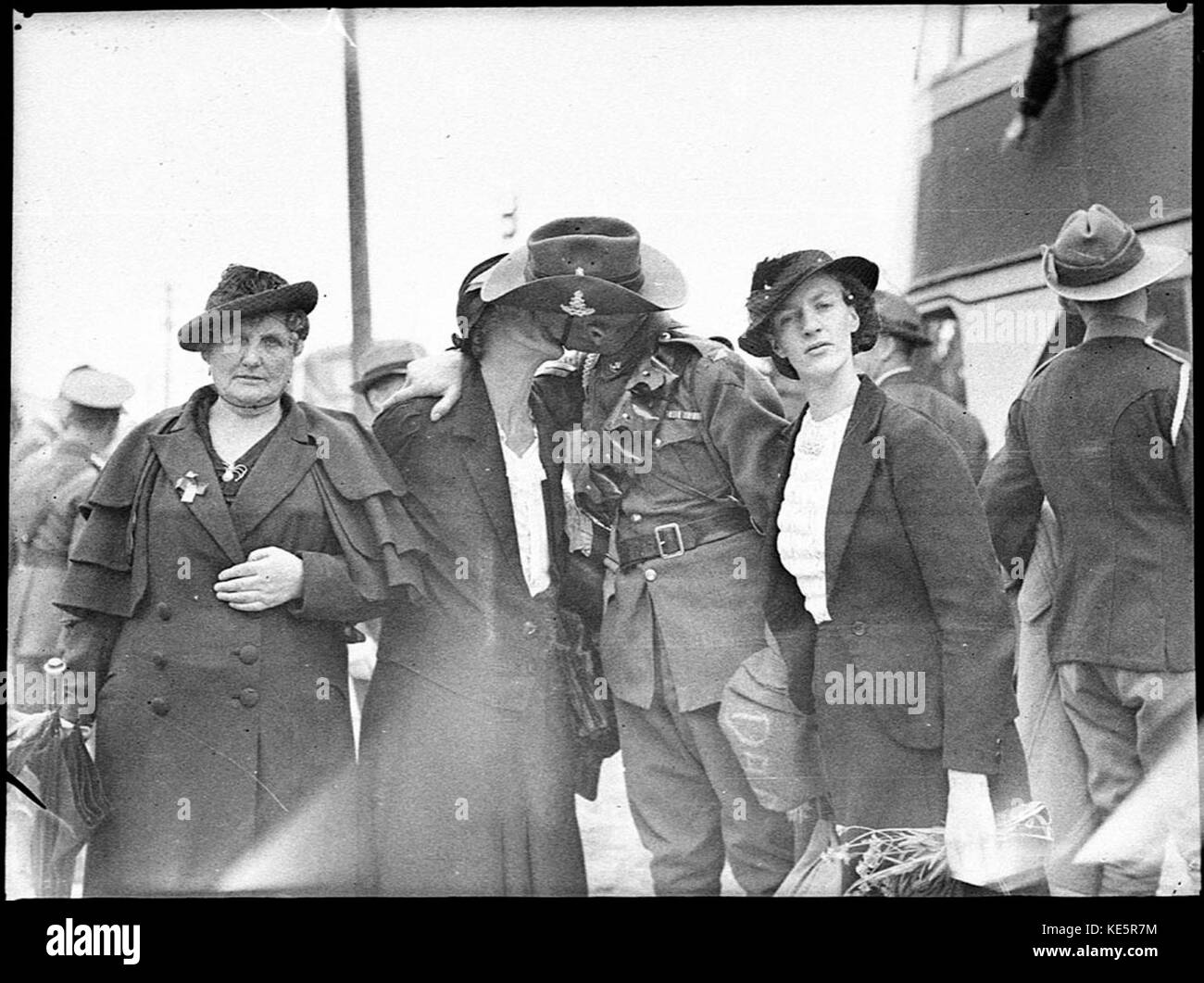 Movement of soldiers Black and White Stock Photos & Images - Alamy
