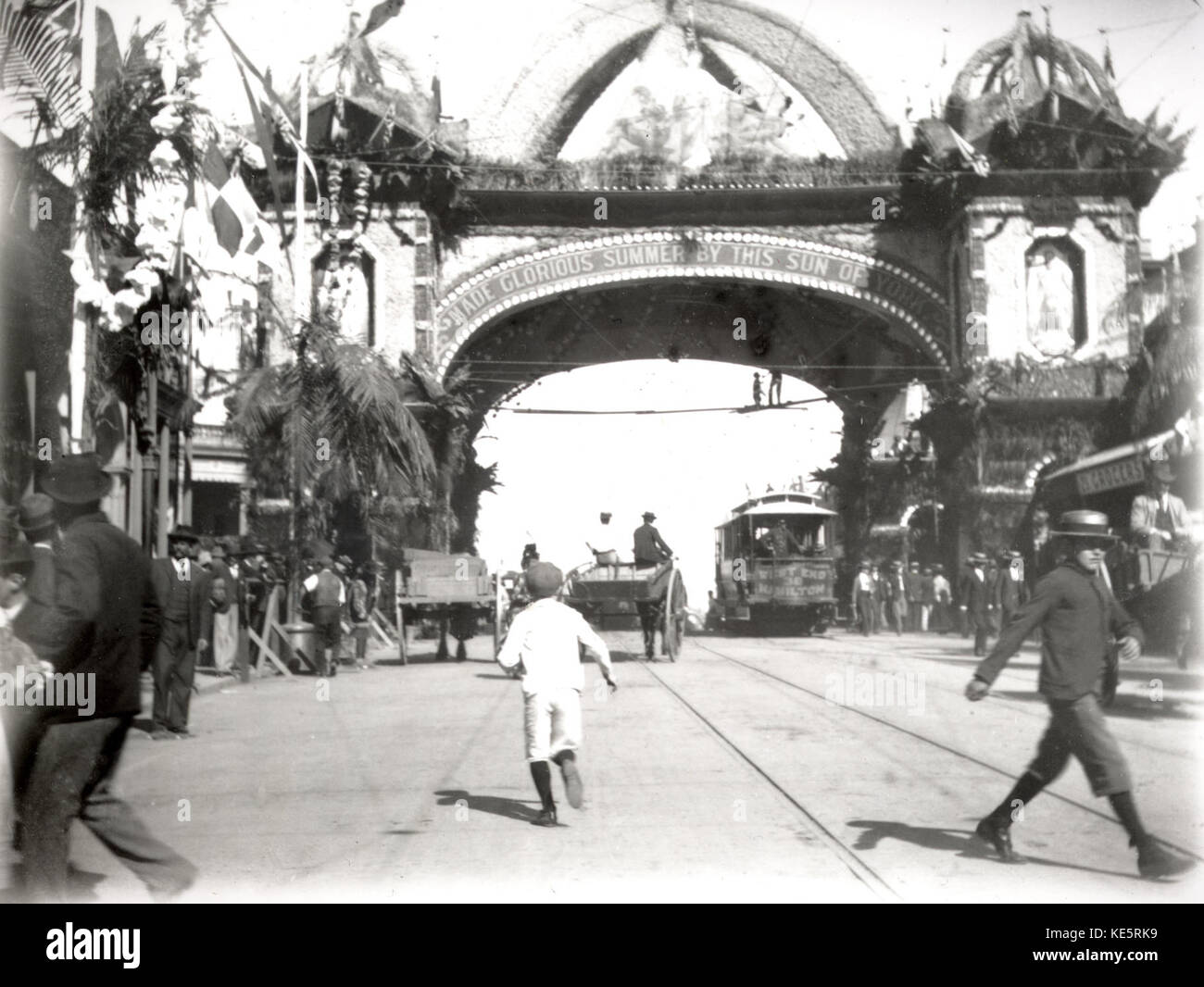 Duke of york arch r Stock Photo - Alamy