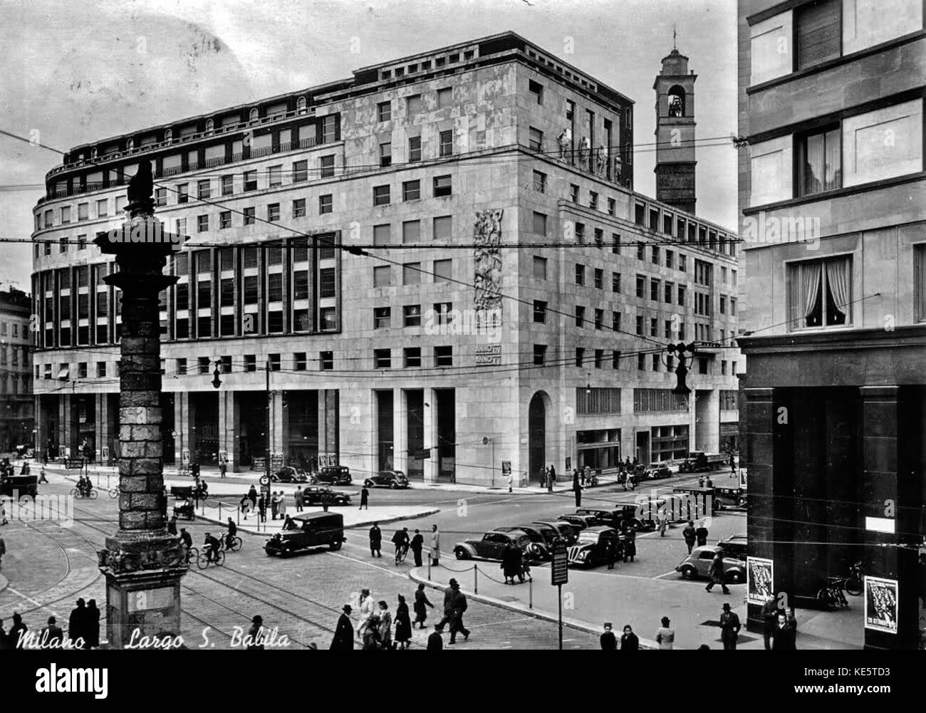 Milano, piazza San Babila 04 Stock Photo - Alamy