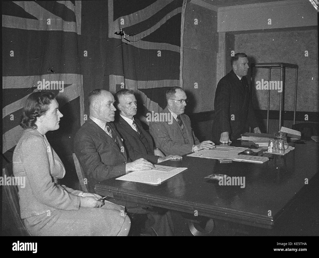 25682 Country press conference taken for Newspaper News Stock Photo - Alamy