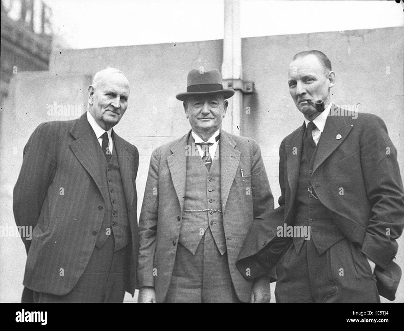 Industry workers 1920s hi-res stock photography and images - Alamy