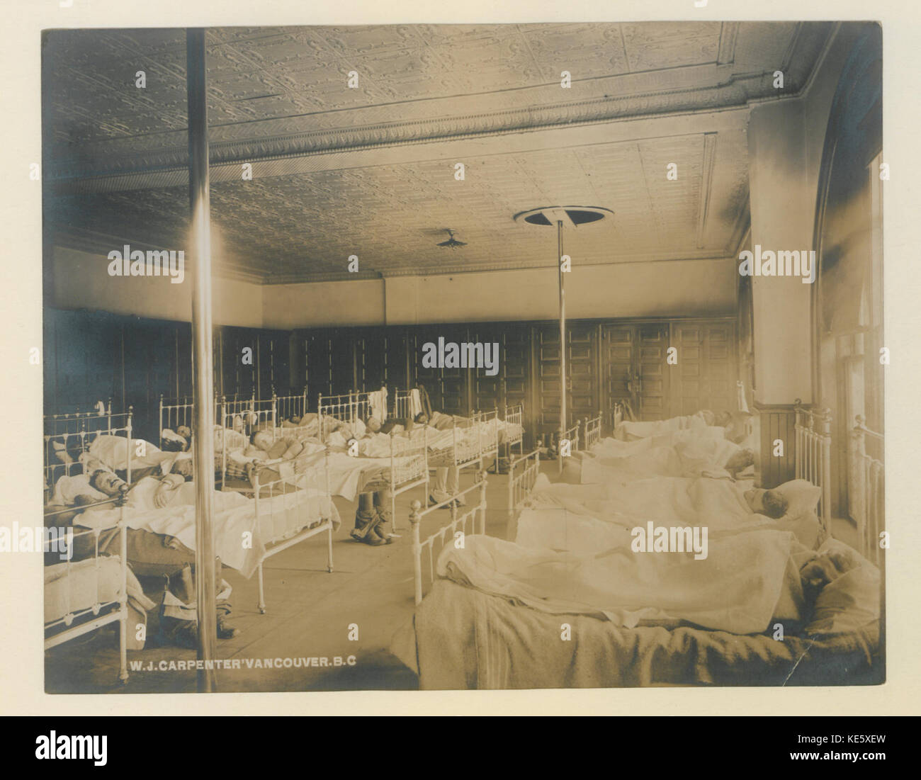 Vancouver firemen sleeping apartments (HS85 10 22256 Stock Photo - Alamy