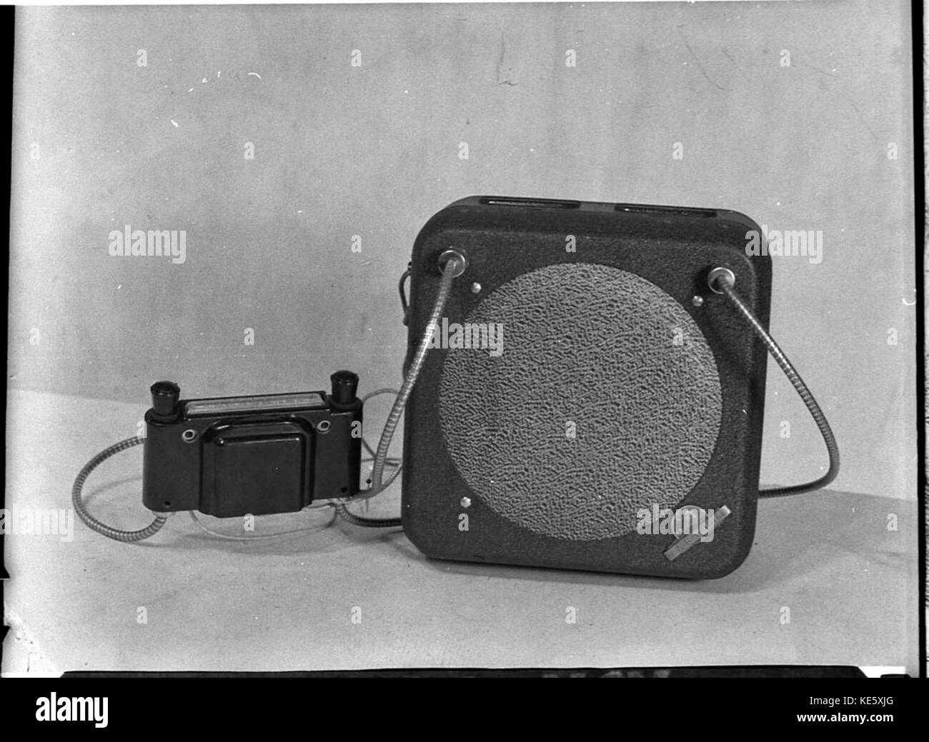 This entry references radio equipment, possibly showcasing ...
