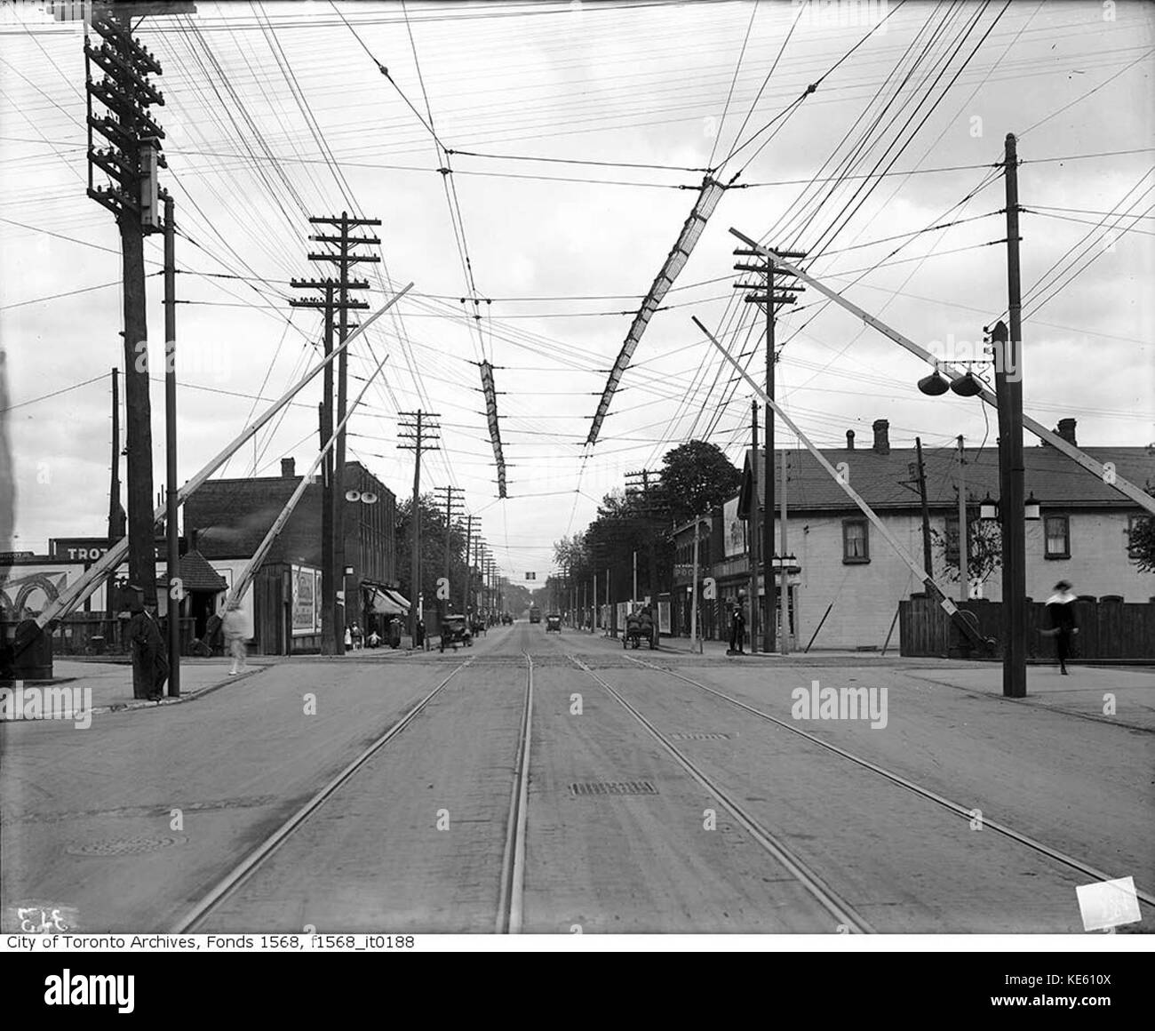 Level railway crossing with trolley guard, Queen Street East between ...
