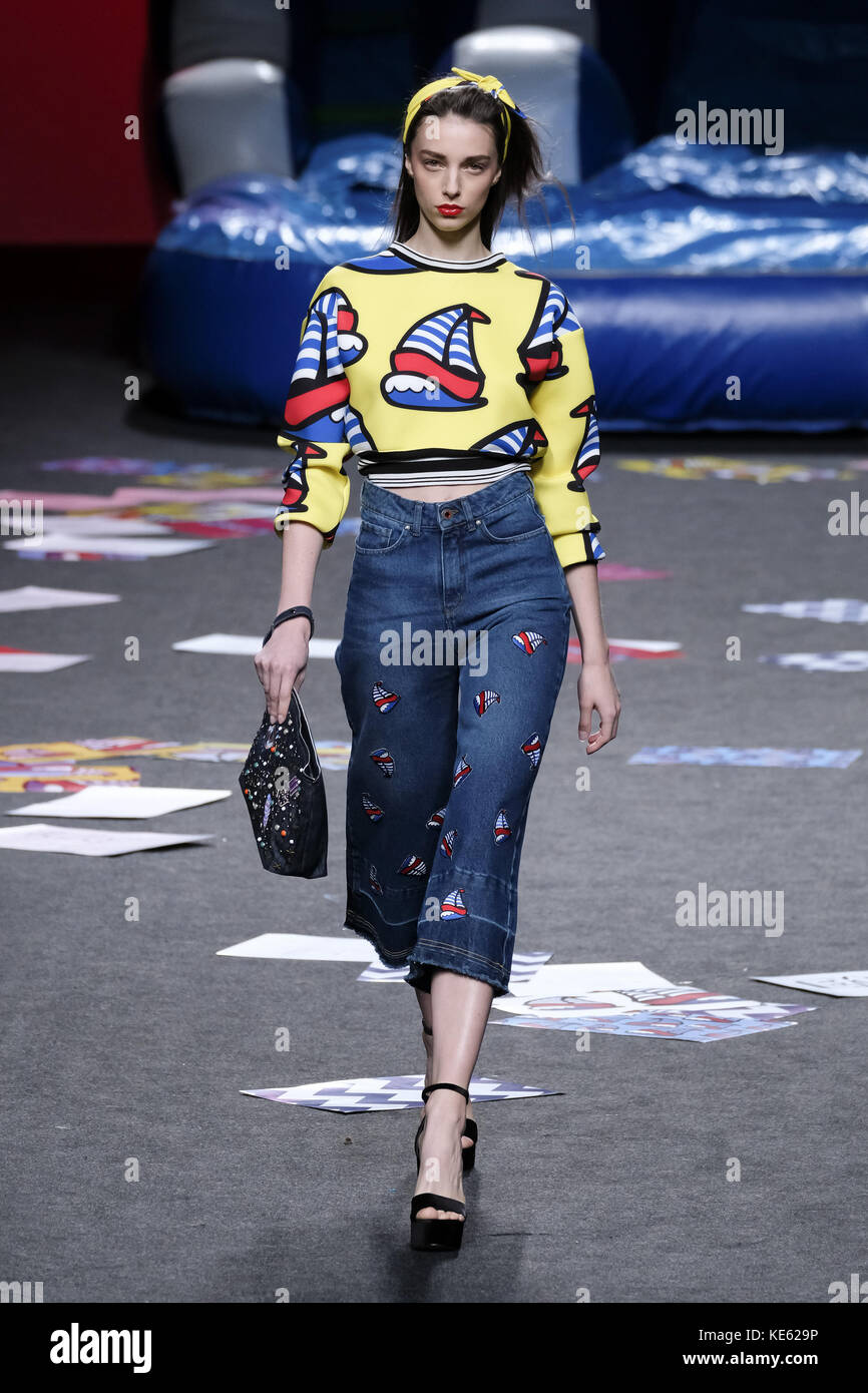 Mercedes-Benz Madrid Fashion Week Spring/Summer 2018 - Maya Hansen ...