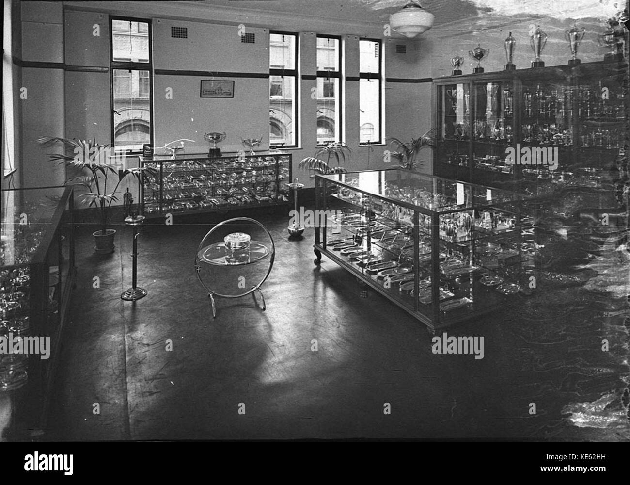 26539 Crusader Plate Co showroom display Stock Photo - Alamy