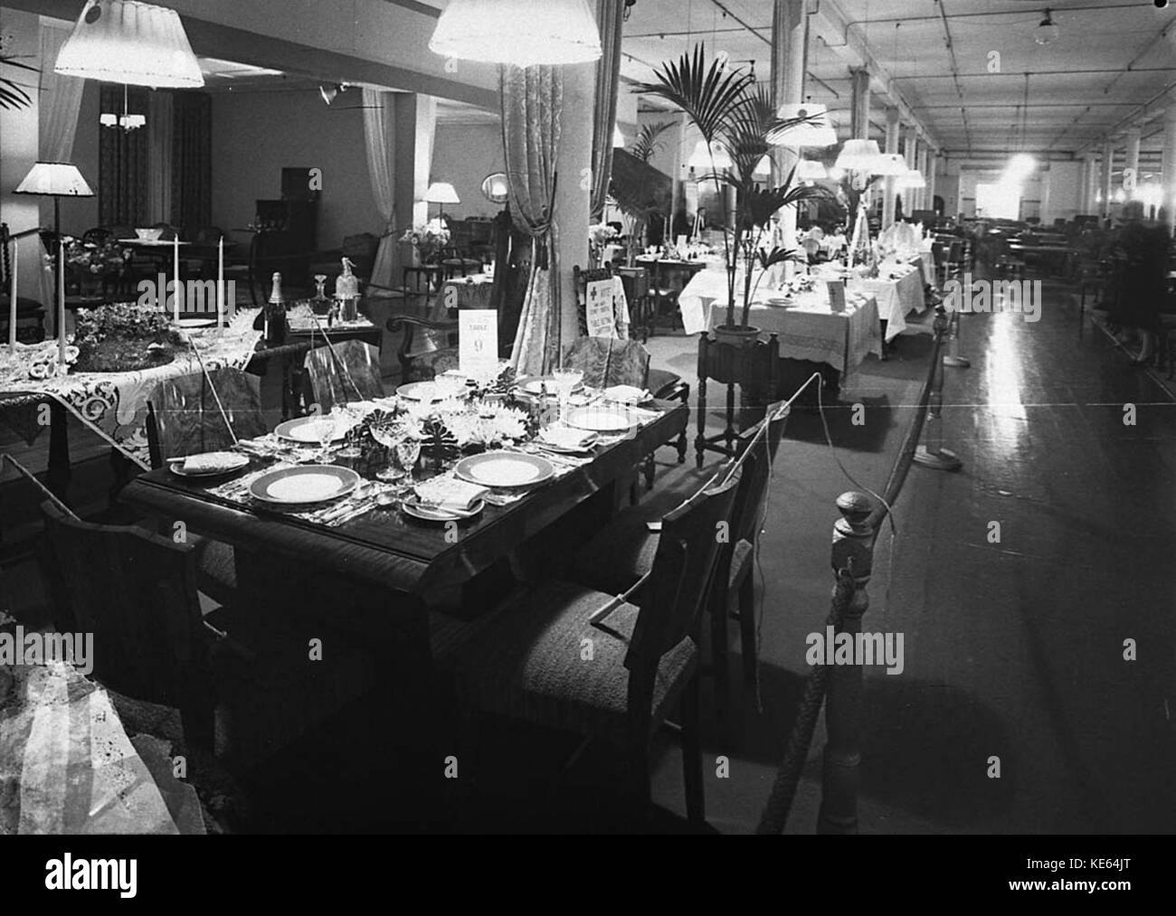 Exhibition style hi-res stock photography and images - Alamy